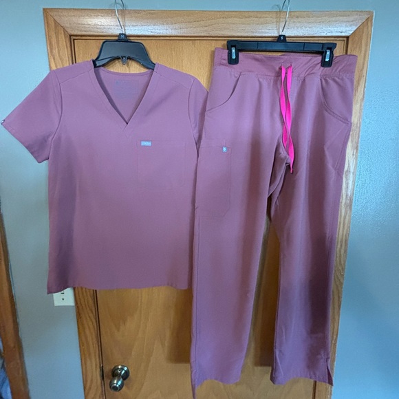 Figs | Other | Figs Womens Dusty Rose Scrub Set | Poshmark